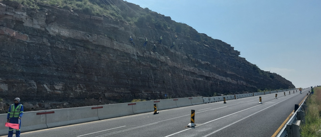 Debarring and scaling in progress - SANRAL Stop Over