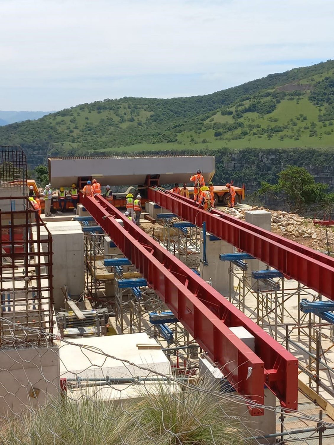 Work starts on Msikaba Bridge’s deck - SANRAL Stop Over